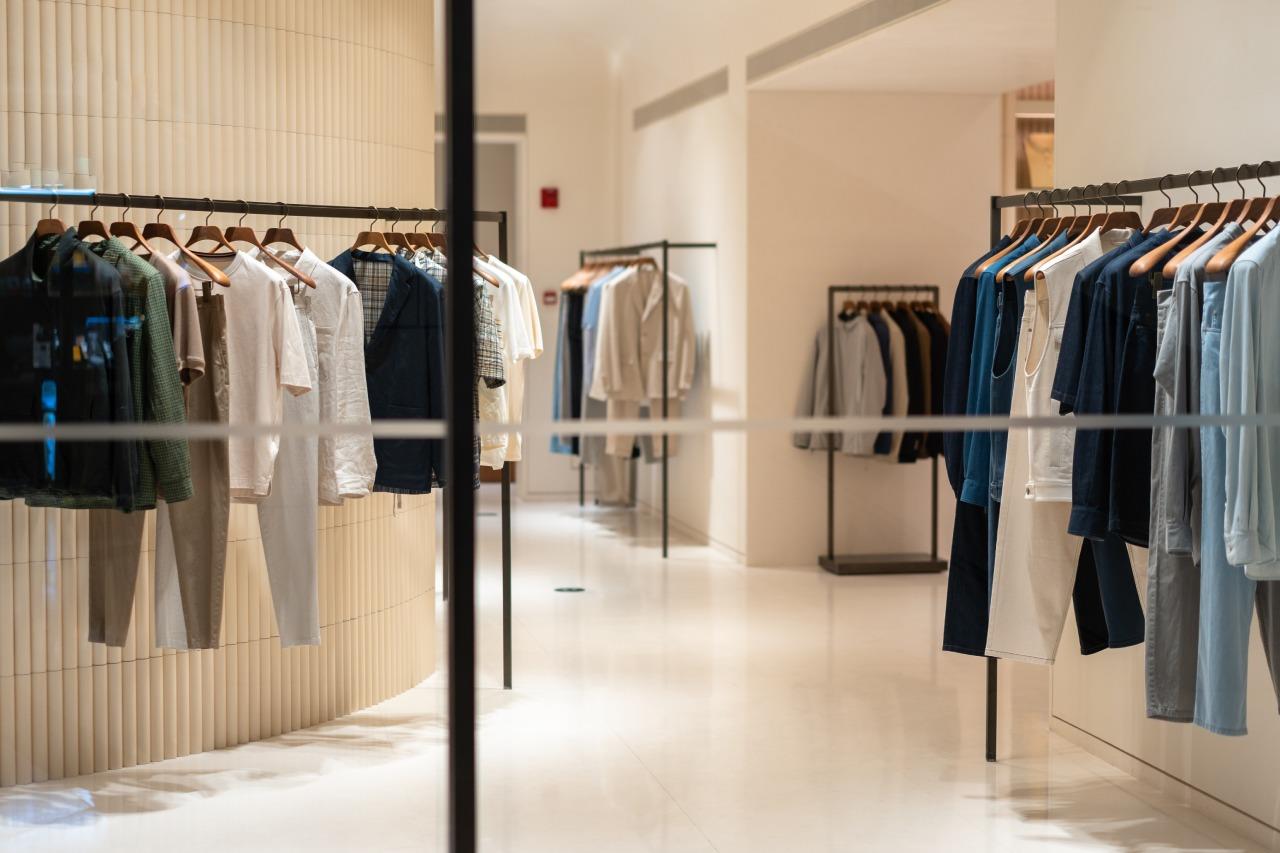 In-line Retail Stores vs. Malls: Understanding the Changing Landscape ...