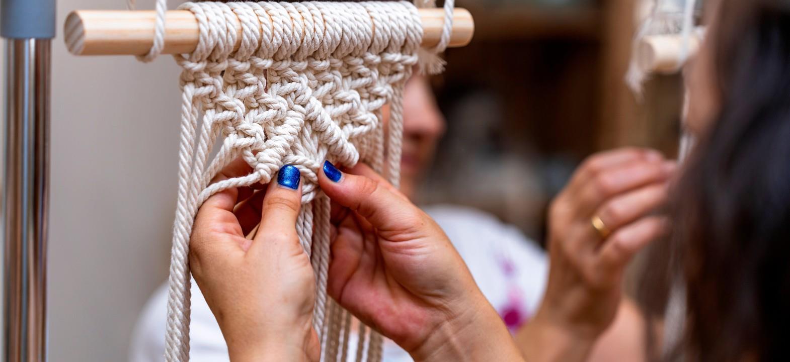 Different Types of Looms | Facts about Weaving Loom Types ...