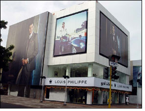 Louis Philippe launches its largest retail store in Chennai - Fibre2Fashion