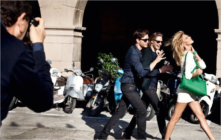 Furla to undergo image makeover with Mario Testino - Fibre2Fashion