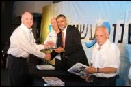 Standard Textile President, Mr Heiman receives a Special Award ...